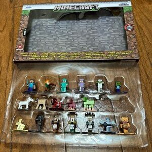 Minecraft | Toys | Minecraft Nano Metalfigs 8 Pack Series 6 165 Inch ...